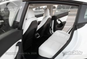 Balts Tesla Model 3 2021 Tallina, ar dzinēja tilpumu 0.00 L un nobraukumu 139 tūkst. km par 24900 €, foto 10 vietnē AUTOMOTO.COM.LV