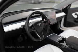Balts Tesla Model 3 2021 Tallina, ar dzinēja tilpumu 0.00 L un nobraukumu 139 tūkst. km par 24900 €, foto 12 vietnē AUTOMOTO.COM.LV