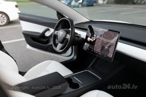 Balts Tesla Model 3 2021 Tallina, ar dzinēja tilpumu 0.00 L un nobraukumu 139 tūkst. km par 24900 €, foto 13 vietnē AUTOMOTO.COM.LV