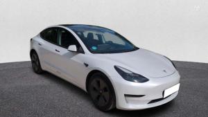 White Tesla Model 3 2021 in Vilnius, with an engine capacity of 0.00 L and mileage of 150 thousand km for 25000 €, photo  on AUTOMOTO.COM.LV