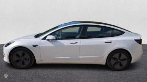 White Tesla Model 3 2021 in Vilnius, with an engine capacity of 0.00 L and mileage of 150 thousand km for 25000 €, photo 5 on AUTOMOTO.COM.LV