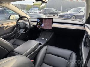 White Tesla Model 3 2021 in Jelgava, with an engine capacity of 0.00 L and mileage of 0 thousand km for 18900 €, photo 10 on AUTOMOTO.COM.LV