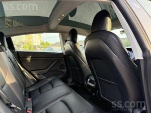 White Tesla Model 3 2021 in Jelgava, with an engine capacity of 0.00 L and mileage of 0 thousand km for 18900 €, photo 12 on AUTOMOTO.COM.LV