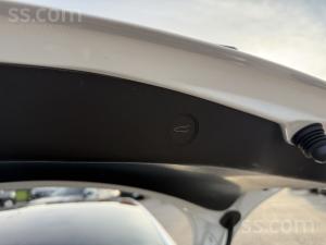 White Tesla Model 3 2021 in Jelgava, with an engine capacity of 0.00 L and mileage of 0 thousand km for 18900 €, photo 19 on AUTOMOTO.COM.LV