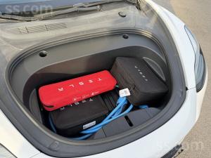 White Tesla Model 3 2021 in Jelgava, with an engine capacity of 0.00 L and mileage of 0 thousand km for 18900 €, photo 20 on AUTOMOTO.COM.LV