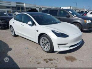 White Tesla Model 3 2021 in Klaipeda, with an engine capacity of 0.00 L and mileage of 136 thousand km for 9000 €, photo  on AUTOMOTO.COM.LV