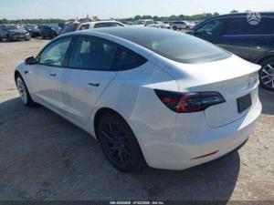 Balts Tesla Model 3 2021 Klaipėda, ar dzinēja tilpumu 0.00 L un nobraukumu 136 tūkst. km par 9000 €, foto 4 vietnē AUTOMOTO.COM.LV