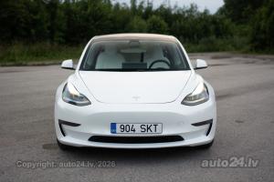White Tesla Model 3 2021 in Parnu, with an engine capacity of 0.00 L and mileage of 101 thousand km for 25990 €, photo 3 on AUTOMOTO.COM.LV
