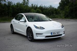 White Tesla Model 3 2021 in Parnu, with an engine capacity of 0.00 L and mileage of 101 thousand km for 25990 €, photo 4 on AUTOMOTO.COM.LV