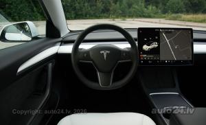 White Tesla Model 3 2021 in Parnu, with an engine capacity of 0.00 L and mileage of 101 thousand km for 25990 €, photo 12 on AUTOMOTO.COM.LV