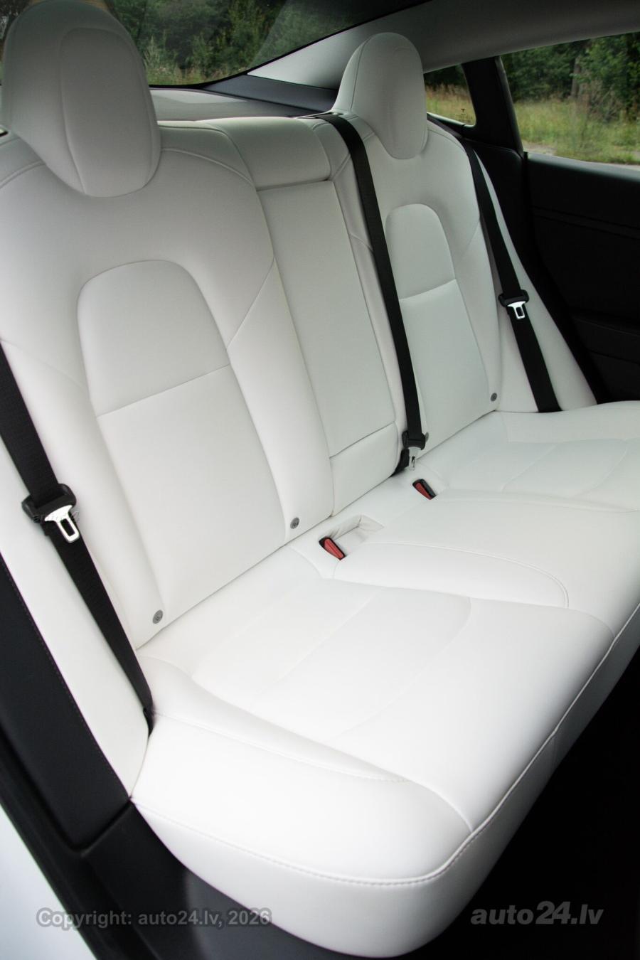 White Tesla Model 3 2021 in Parnu, with an engine capacity of 0.00 L and mileage of 101 thousand km for 25990 €, photo 20 on AUTOMOTO.COM.LV
