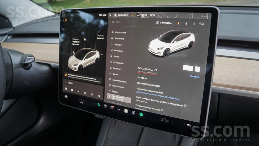 White Tesla Model 3 2021 in Riga, with an engine capacity of 0.00 L and mileage of 126 thousand km for 27450 €, photo 22 on AUTOMOTO.COM.LV