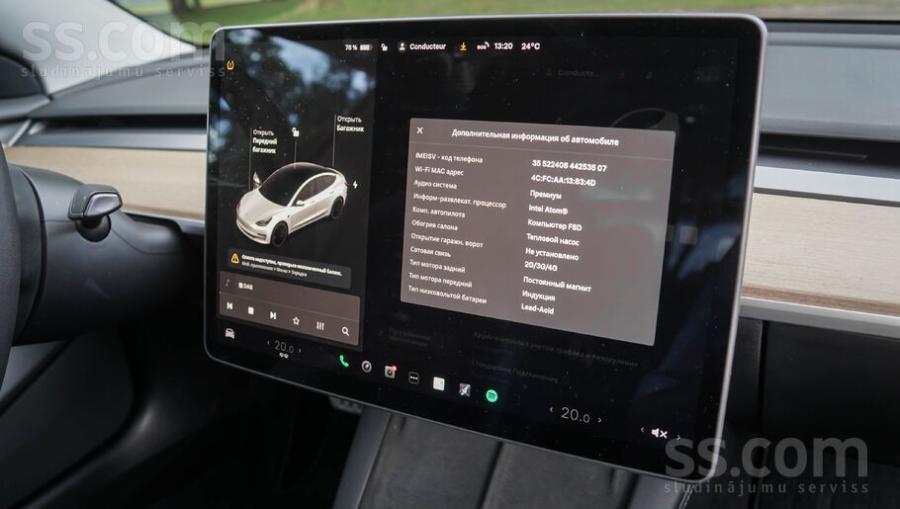White Tesla Model 3 2021 in Riga, with an engine capacity of 0.00 L and mileage of 126 thousand km for 27450 €, photo 23 on AUTOMOTO.COM.LV