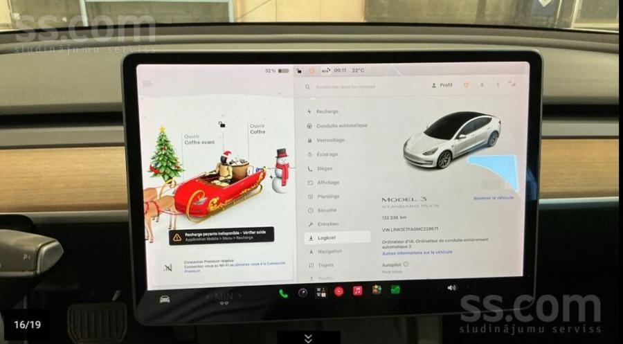 White Tesla Model 3 2021 in Riga, with an engine capacity of 0.00 L and mileage of 132 thousand km for 21950 €, photo 8 on AUTOMOTO.COM.LV