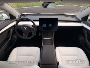 White Tesla Model 3 2021 in Tallinn, with an engine capacity of 0.00 L and mileage of 101 thousand km for 29400 €, photo 14 on AUTOMOTO.COM.LV