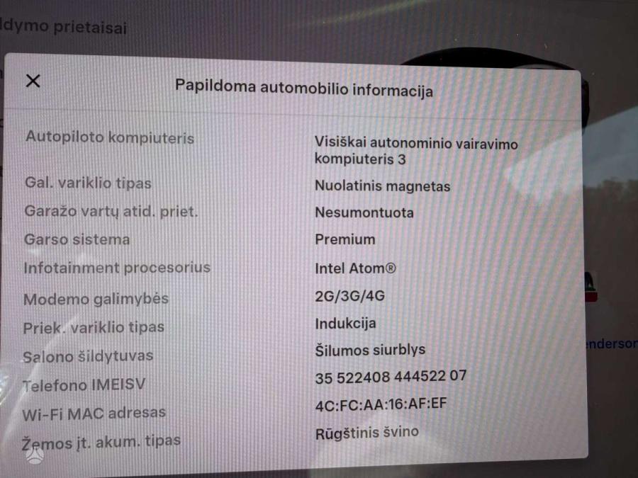 White Tesla Model 3 2021 in Kaunas, with an engine capacity of 0.00 L and mileage of 215 thousand km for 16999 €, photo 19 on AUTOMOTO.COM.LV