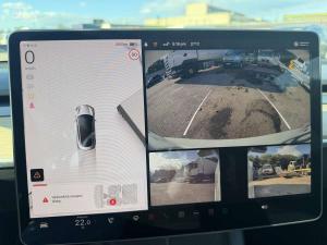 White Tesla Model 3 2021 in Kaunas, with an engine capacity of 0.00 L and mileage of 215 thousand km for 16999 €, photo 20 on AUTOMOTO.COM.LV