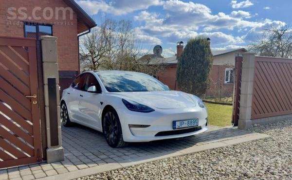 Balts Tesla Model 3 2021 Rīga, ar dzinēja tilpumu 0.00 L un nobraukumu 58 tūkst. km par 28500 €, foto 6 vietnē AUTOMOTO.COM.LV