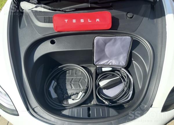 Balts Tesla Model 3 2021 Rīga, ar dzinēja tilpumu 0.00 L un nobraukumu 58 tūkst. km par 28500 €, foto 7 vietnē AUTOMOTO.COM.LV