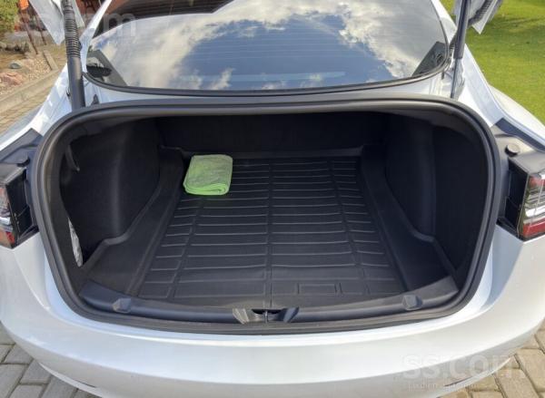 Balts Tesla Model 3 2021 Rīga, ar dzinēja tilpumu 0.00 L un nobraukumu 58 tūkst. km par 28500 €, foto 9 vietnē AUTOMOTO.COM.LV