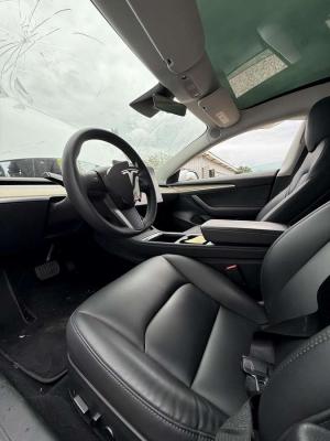 Balts Tesla Model 3 2021 Kauņa, ar dzinēja tilpumu 0.00 L un nobraukumu 82 tūkst. km par 16490 €, foto 10 vietnē AUTOMOTO.COM.LV