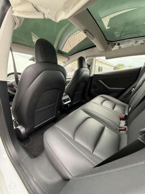 Balts Tesla Model 3 2021 Kauņa, ar dzinēja tilpumu 0.00 L un nobraukumu 82 tūkst. km par 16490 €, foto 13 vietnē AUTOMOTO.COM.LV