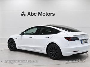 White Tesla Model 3 2021 in Tallinn, with an engine capacity of 0.00 L and mileage of 78 thousand km for 30990 €, photo 5 on AUTOMOTO.COM.LV