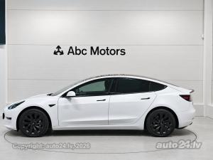 White Tesla Model 3 2021 in Tallinn, with an engine capacity of 0.00 L and mileage of 78 thousand km for 30990 €, photo 6 on AUTOMOTO.COM.LV