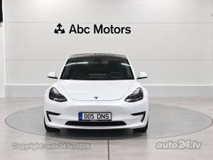 White Tesla Model 3 2021 in Tallinn, with an engine capacity of 0.00 L and mileage of 78 thousand km for 30990 €, photo 8 on AUTOMOTO.COM.LV
