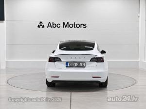 White Tesla Model 3 2021 in Tallinn, with an engine capacity of 0.00 L and mileage of 78 thousand km for 30990 €, photo 9 on AUTOMOTO.COM.LV