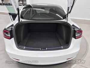 White Tesla Model 3 2021 in Tallinn, with an engine capacity of 0.00 L and mileage of 78 thousand km for 30990 €, photo 10 on AUTOMOTO.COM.LV