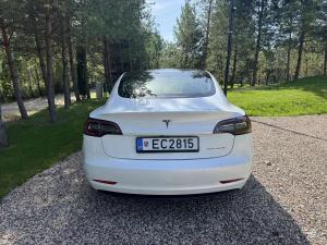 Balts Tesla Model 3 2021 Viļņa, ar dzinēja tilpumu 0.00 L un nobraukumu 193 tūkst. km par 23900 €, foto 7 vietnē AUTOMOTO.COM.LV