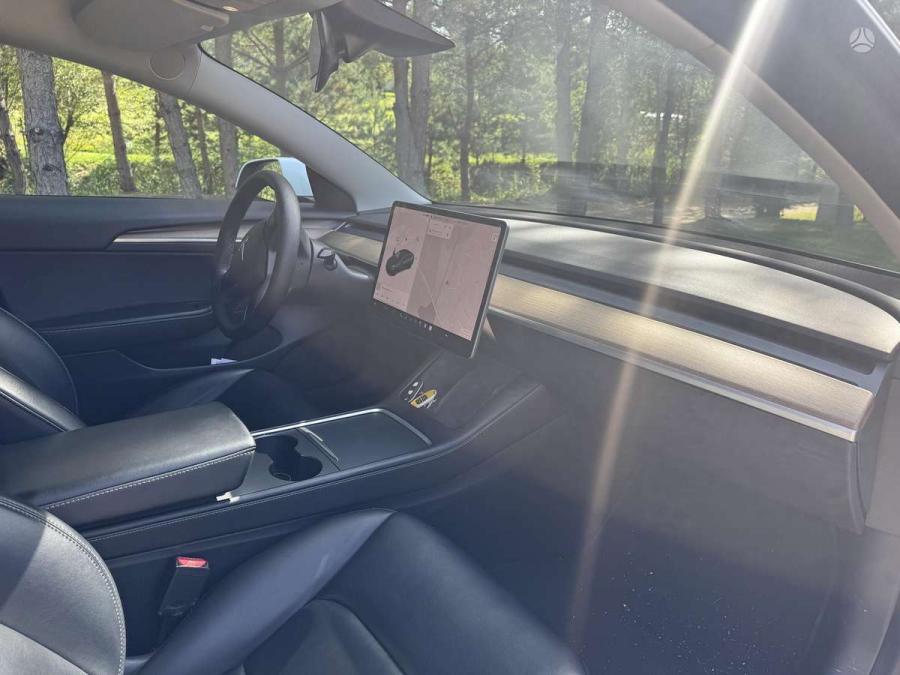 Balts Tesla Model 3 2021 Viļņa, ar dzinēja tilpumu 0.00 L un nobraukumu 193 tūkst. km par 23900 €, foto 11 vietnē AUTOMOTO.COM.LV