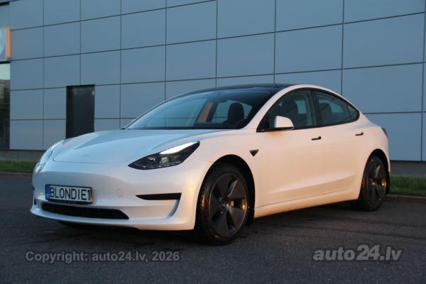 Balts Tesla Model 3 2021 Tartu, ar dzinēja tilpumu 0.00 L un nobraukumu 69 tūkst. km par 28500 €, foto 4 vietnē AUTOMOTO.COM.LV
