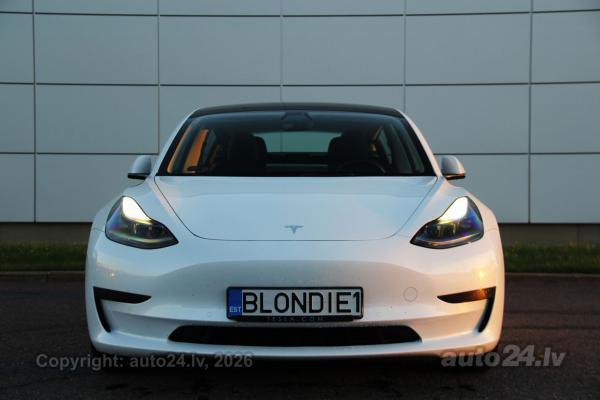 Balts Tesla Model 3 2021 Tartu, ar dzinēja tilpumu 0.00 L un nobraukumu 69 tūkst. km par 28500 €, foto 5 vietnē AUTOMOTO.COM.LV