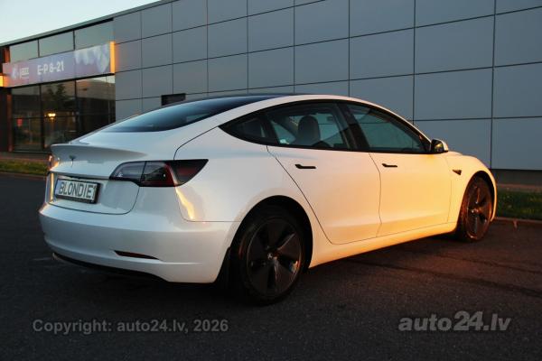 Balts Tesla Model 3 2021 Tartu, ar dzinēja tilpumu 0.00 L un nobraukumu 69 tūkst. km par 28500 €, foto 7 vietnē AUTOMOTO.COM.LV
