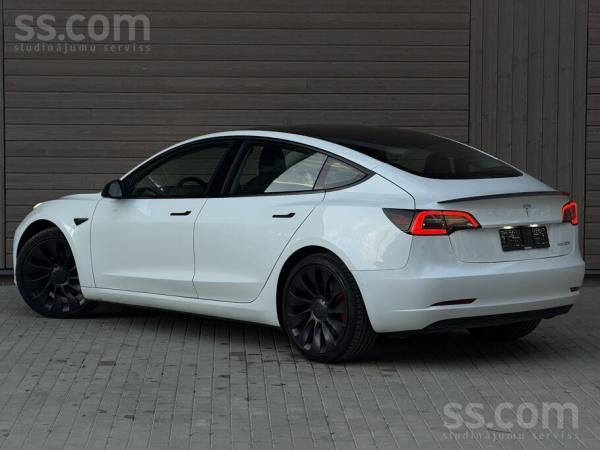 Balts Tesla Model 3 2021 Jelgava, ar dzinēja tilpumu 0.00 L un nobraukumu 90 tūkst. km par 22900 €, foto 6 vietnē AUTOMOTO.COM.LV