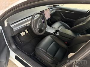 Balts Tesla Model 3 2021 Jelgava, ar dzinēja tilpumu 0.00 L un nobraukumu 90 tūkst. km par 22900 €, foto 12 vietnē AUTOMOTO.COM.LV