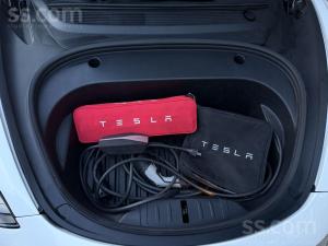 Balts Tesla Model 3 2021 Jelgava, ar dzinēja tilpumu 0.00 L un nobraukumu 90 tūkst. km par 22900 €, foto 18 vietnē AUTOMOTO.COM.LV