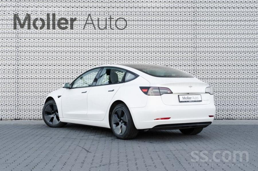 Balts Tesla Model 3 2021 Rīga, ar dzinēja tilpumu 0.00 L un nobraukumu 114 tūkst. km par 33750 €, foto 4 vietnē AUTOMOTO.COM.LV
