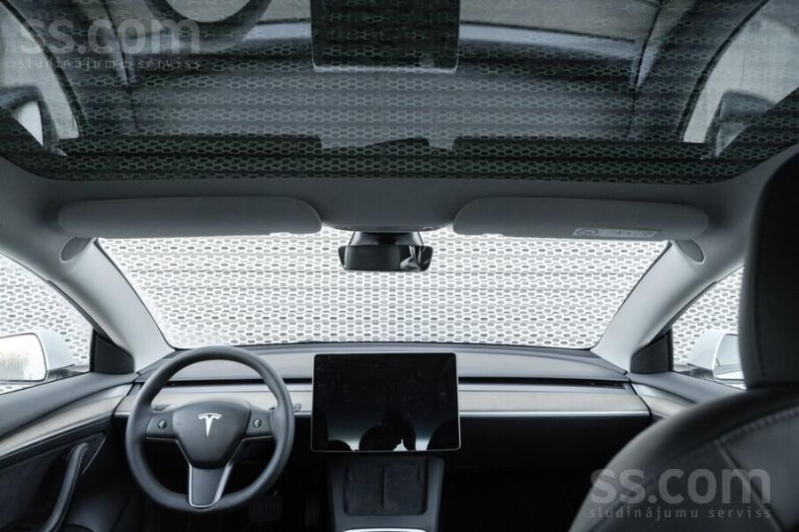 Balts Tesla Model 3 2021 Rīga, ar dzinēja tilpumu 0.00 L un nobraukumu 114 tūkst. km par 33750 €, foto 19 vietnē AUTOMOTO.COM.LV