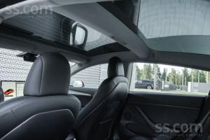 Balts Tesla Model 3 2021 Rīga, ar dzinēja tilpumu 0.00 L un nobraukumu 114 tūkst. km par 33750 €, foto 20 vietnē AUTOMOTO.COM.LV