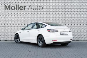 Balts Tesla Model 3 2021 Mārupe, ar dzinēja tilpumu 0.00 L un nobraukumu 114 tūkst. km par 33750 €, foto 4 vietnē AUTOMOTO.COM.LV