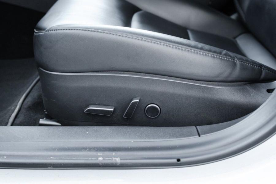 Balts Tesla Model 3 2021 Mārupe, ar dzinēja tilpumu 0.00 L un nobraukumu 114 tūkst. km par 33750 €, foto 9 vietnē AUTOMOTO.COM.LV