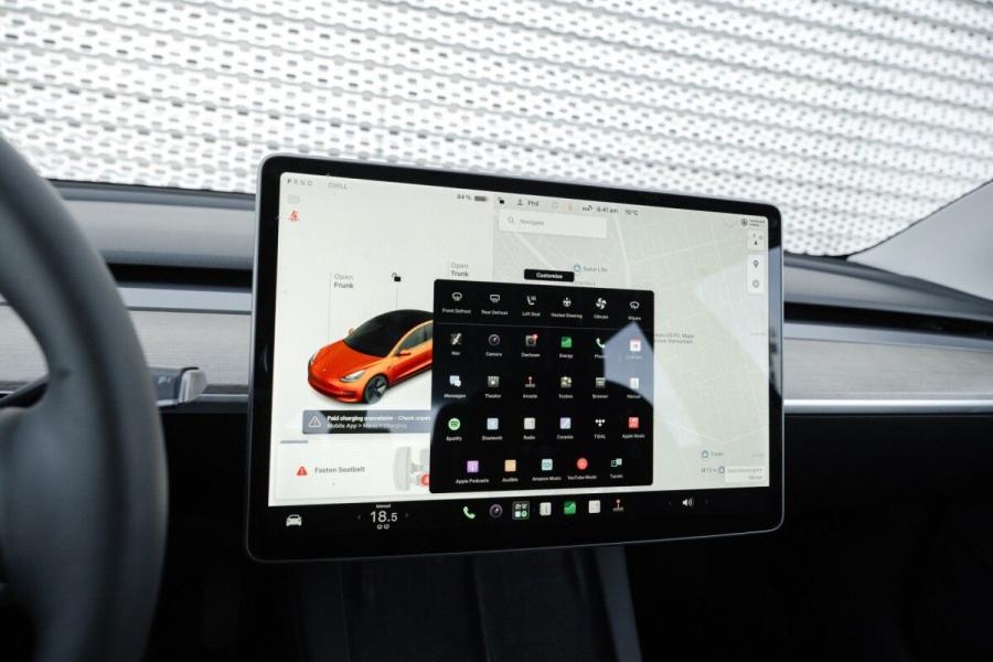 Balts Tesla Model 3 2021 Mārupe, ar dzinēja tilpumu 0.00 L un nobraukumu 114 tūkst. km par 33750 €, foto 14 vietnē AUTOMOTO.COM.LV