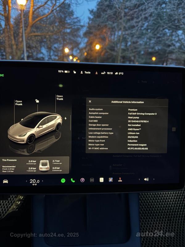 Balts Tesla Model 3 2022 Tallina, ar dzinēja tilpumu 0.00 L un nobraukumu 64 tūkst. km par 30490 €, foto 11 vietnē AUTOMOTO.COM.LV