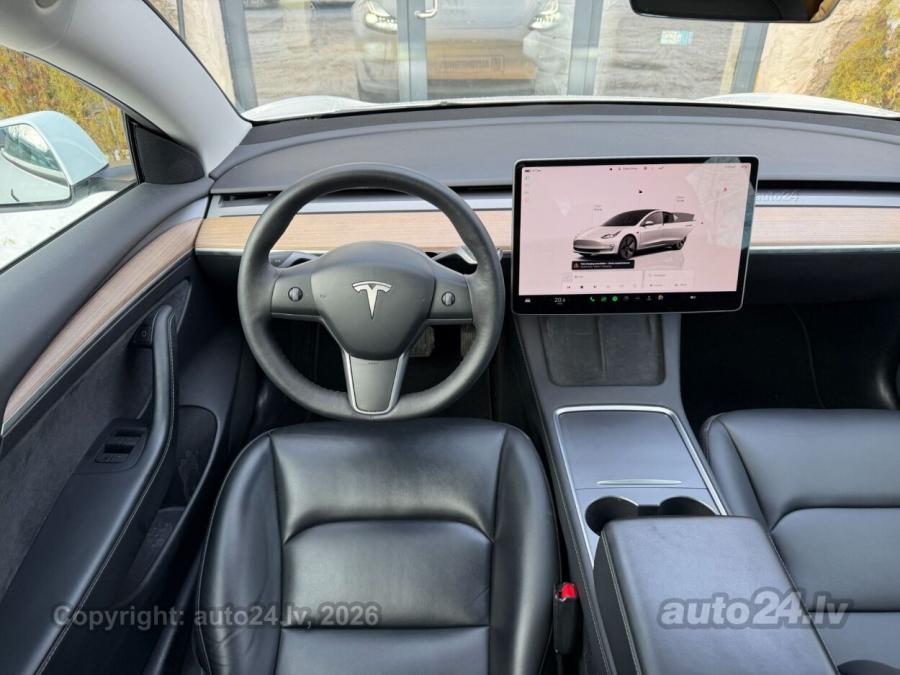 Balts Tesla Model 3 2022 Tallina, ar dzinēja tilpumu 0.00 L un nobraukumu 79 tūkst. km par 29990 €, foto 4 vietnē AUTOMOTO.COM.LV
