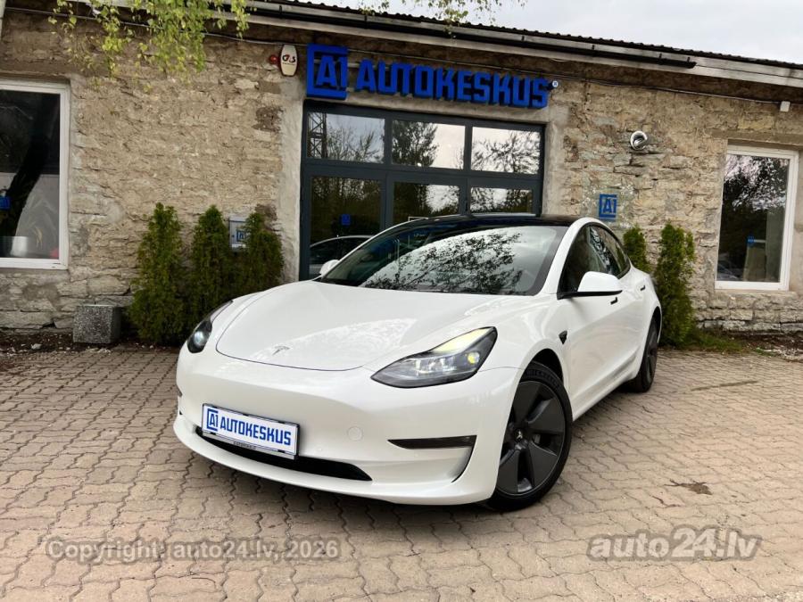 Balts Tesla Model 3 2022 Tallina, ar dzinēja tilpumu 0.00 L un nobraukumu 75 tūkst. km par 30990 €, foto 19 vietnē AUTOMOTO.COM.LV