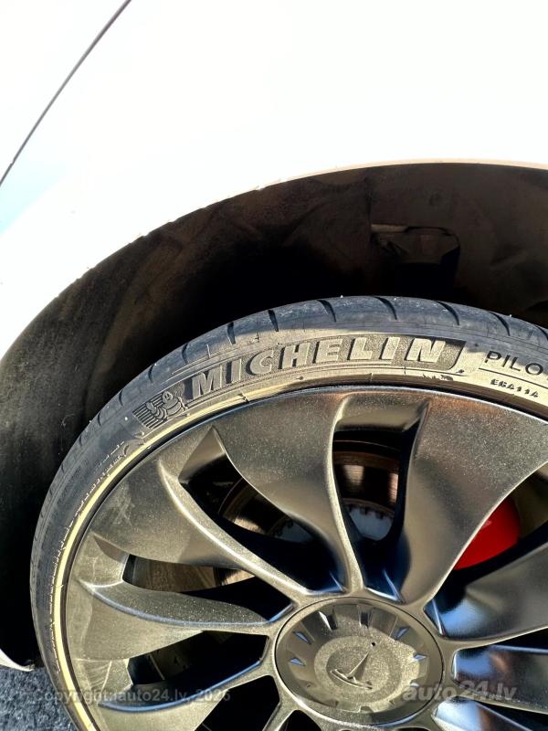Balts Tesla Model 3 2022 Tallina, ar dzinēja tilpumu 0.00 L un nobraukumu 122 tūkst. km par 32999 €, foto 6 vietnē AUTOMOTO.COM.LV