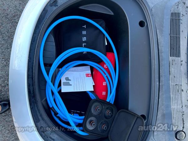 Balts Tesla Model 3 2022 Tallina, ar dzinēja tilpumu 0.00 L un nobraukumu 122 tūkst. km par 32999 €, foto 9 vietnē AUTOMOTO.COM.LV